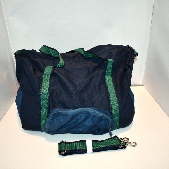 thirty-one | Bags | Thirtyone Packaway Duffle Bag Foldable Travel Bag ...